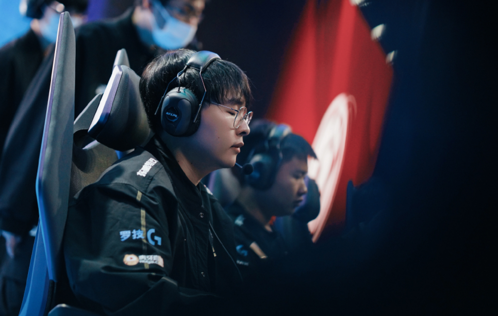 RNG强是因为“虎明”？对阵IG被新人暴虐，RNG重回S10赛季！