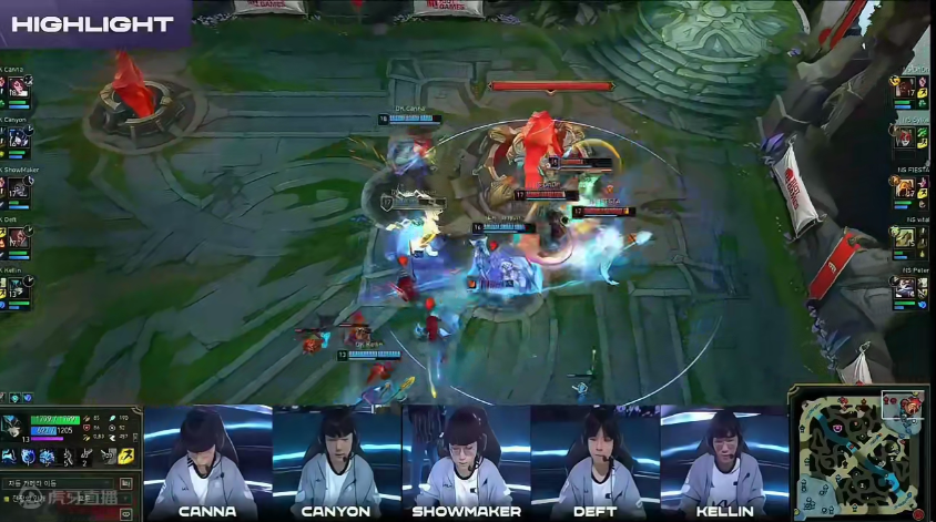 【每日一撸】知名AD被粉丝穿上渔网黑丝；情人节新皮肤蔚和女警锁了