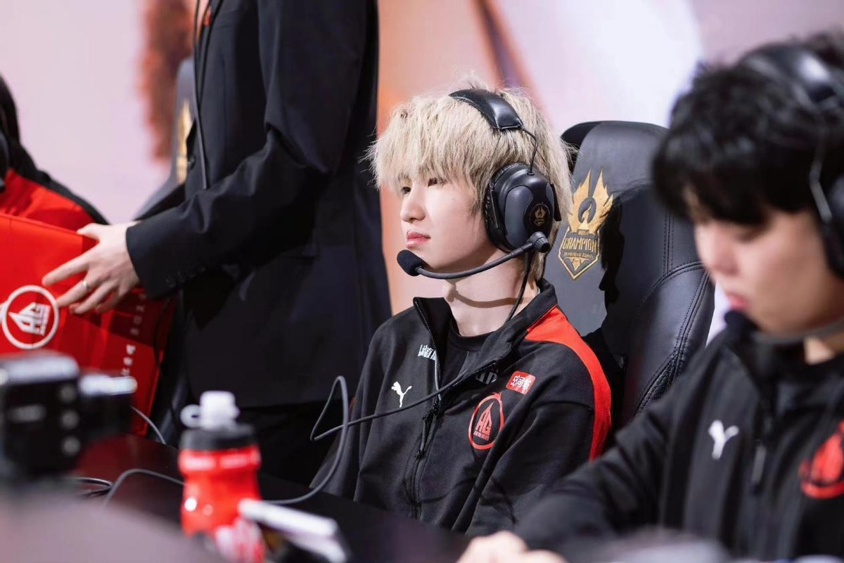 KPL战队开启了训练赛，LGD大鹅表现最好，ES战队彻底完了？