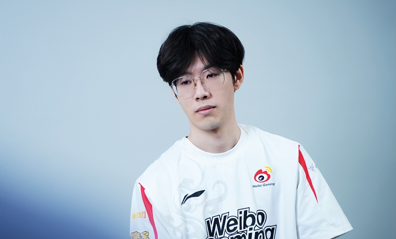 IG四连胜手到擒来？YSKM将成超级新人，Uzi对他的评价都很高！