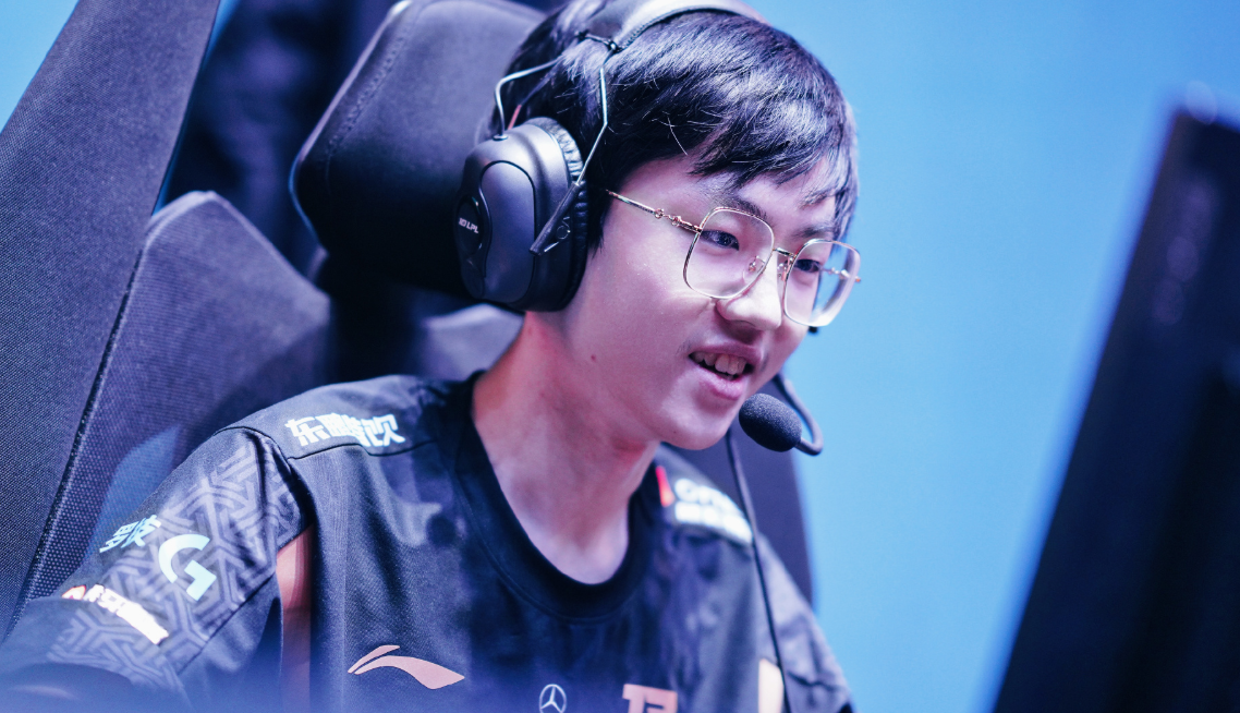 帮主回归！RNG进化为完全体冲破黑暗