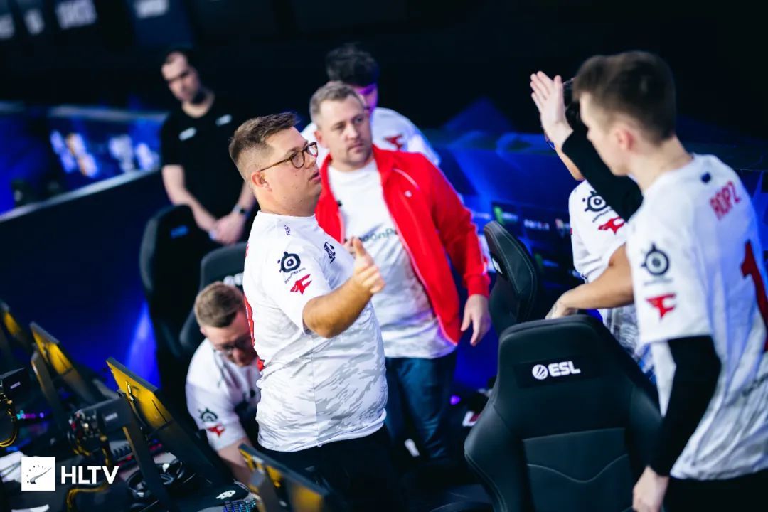 IEM卡托维兹：G2、NAVI、FaZe取得首胜，X队与Outsiders于今晚亮相！