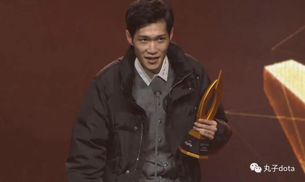 同样都是靠dota成名，09和pis谁更有钱？