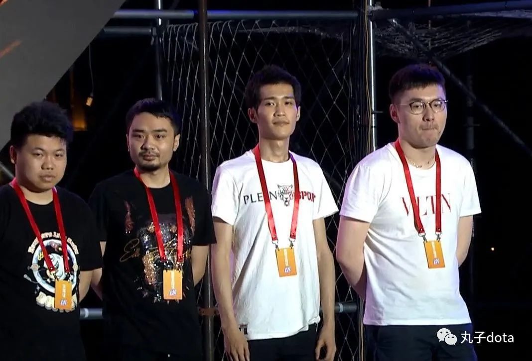 同样都是靠dota成名，09和pis谁更有钱？