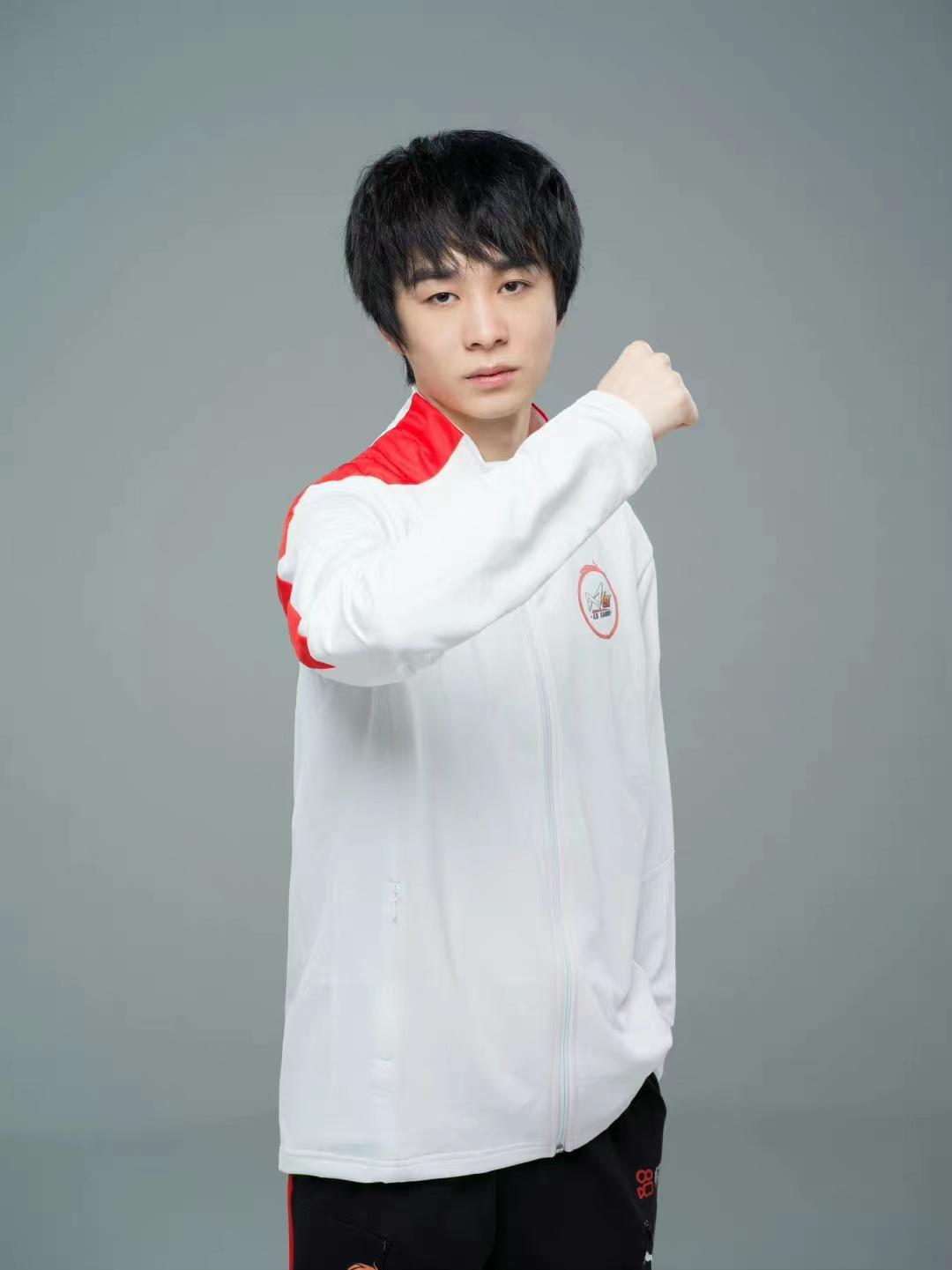 KPL定妆照大变革：各队C位有特权，AG走出去3位队长，牌面十足！