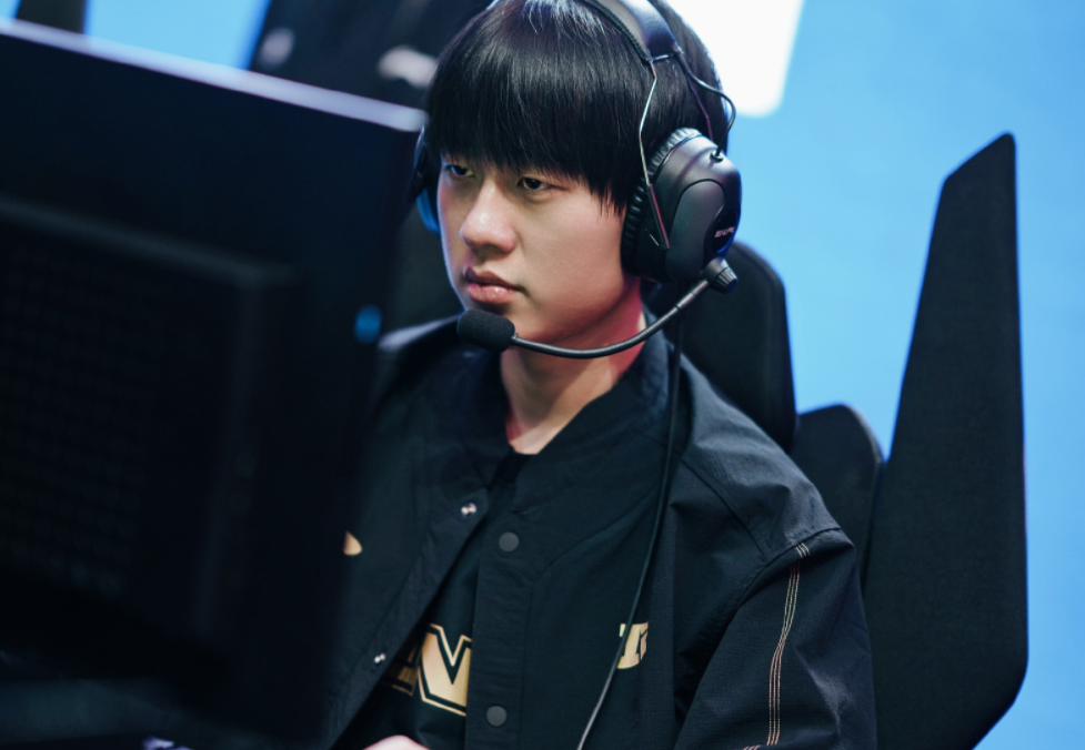 UZI锐评RNG，外卡都没这么惨！RNG或不敌WE