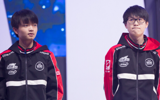 完全体RNG结束赛季连败，Iboy做客LPL饭堂，自曝加入外卖大军