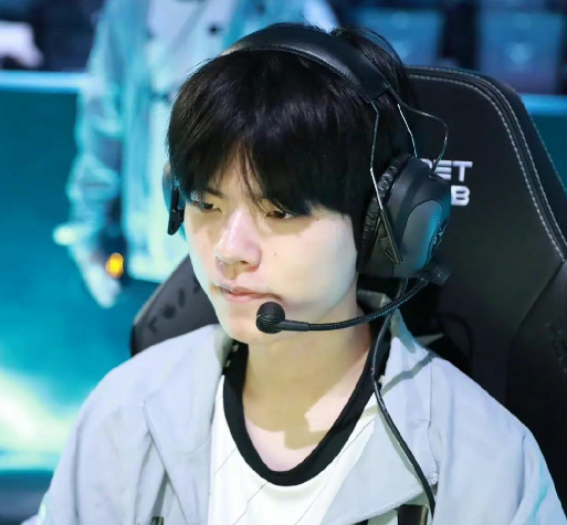 Karsa吐槽RNG，JKL再度被迫参团，秀神透露对LOL已失去热爱