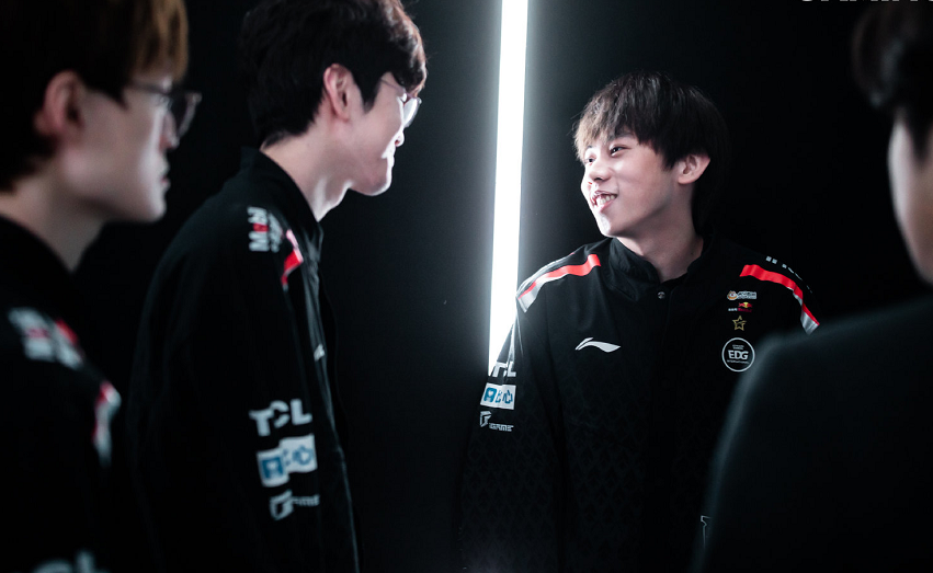 这才是LPL最强全华班？EDG战胜BLG挺进前五，跟往年大相径庭！