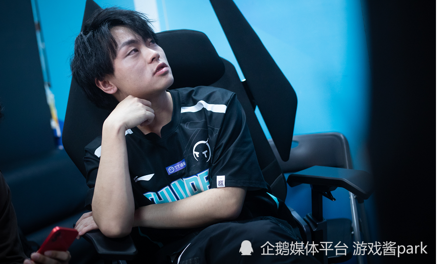 LPL选手最新合同库曝光！Wei、JackeyLove、xiaohu都续约了3年