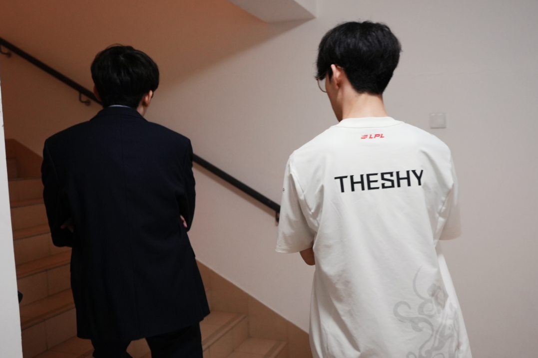 TheShy本赛季首个MVP，奎桑提六场全胜？网友仍旧担忧他的英雄池