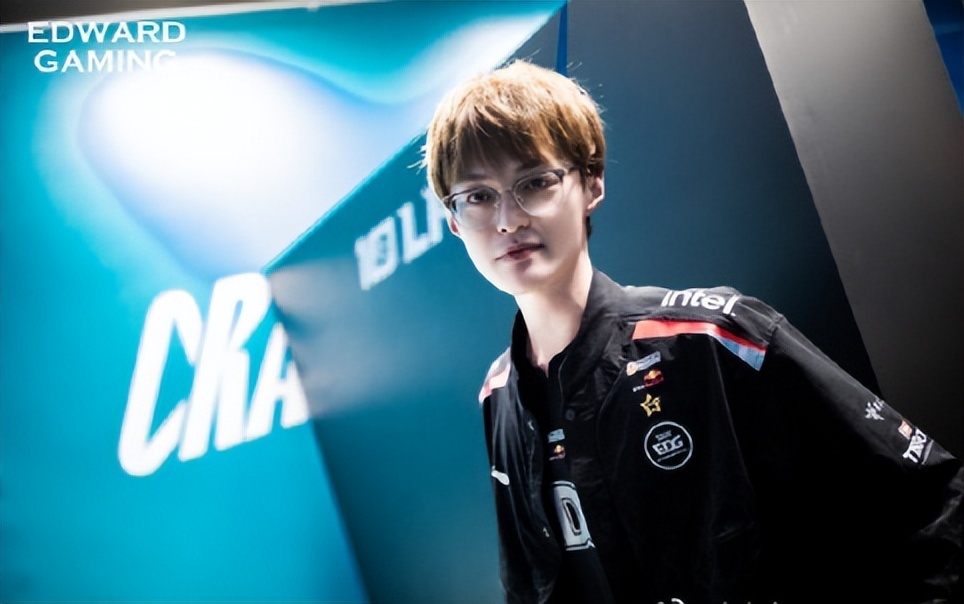 BLG只做亏本生意？FoFo打了两年甚至沦为替补，来到EDG直接起飞！