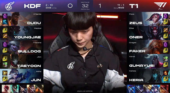 Keria锤石阴险穿兵Q打崩下路，T1 2-0轻取KDF