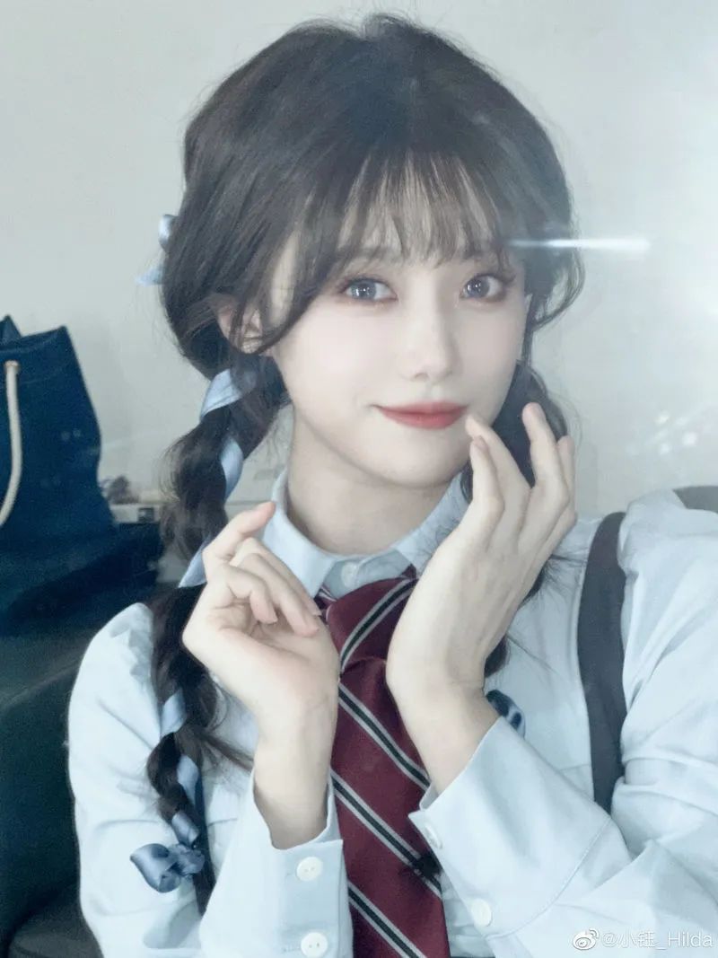 解说Pyl和柯基同一天宣布结婚；chovy：会记每个英雄的数值； 你是D闪还是F闪？13.4版本全球数据显示：大师宗师D闪居多