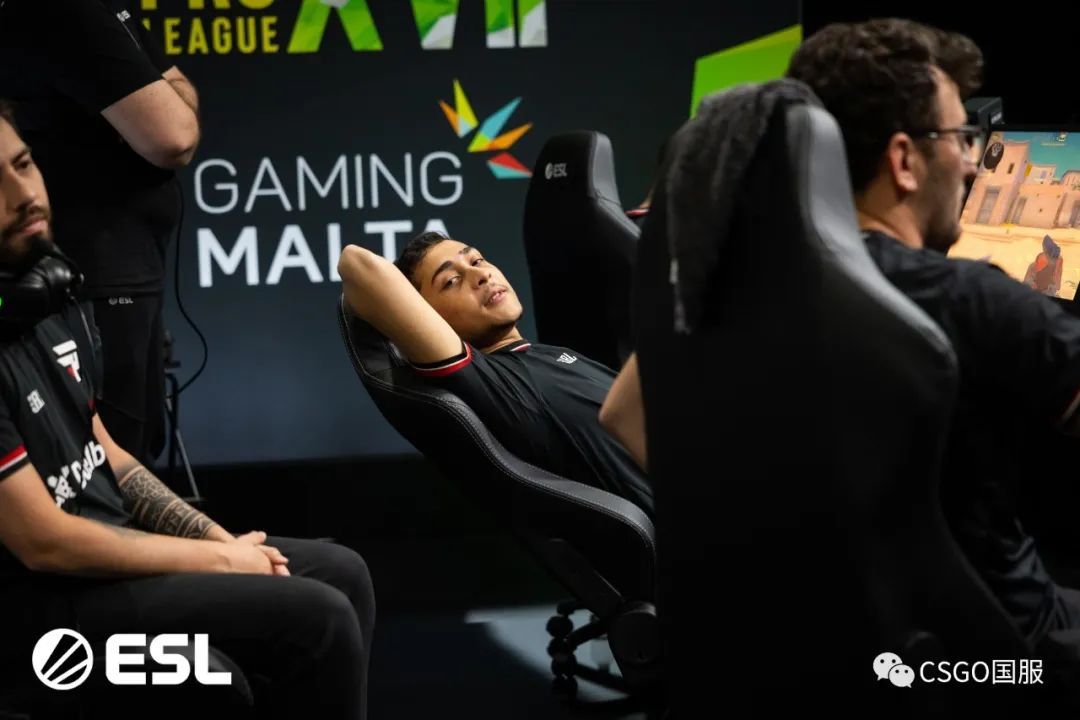 【EPL S17】战舰轰鸣，蜜蜂振翅！FaZe与Vitality率先晋级淘汰赛