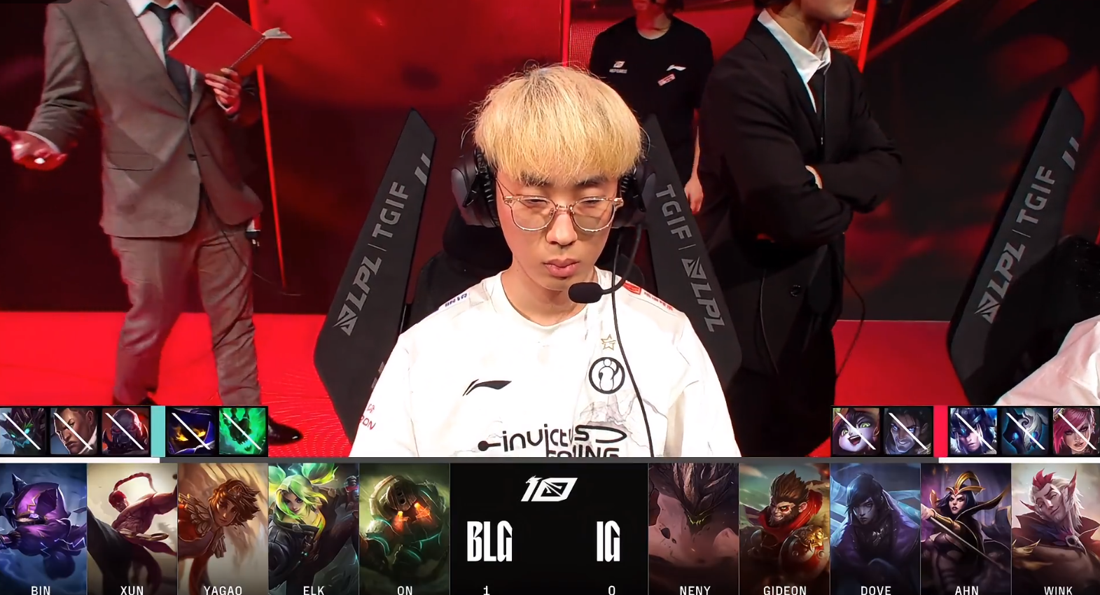 BLG 2-0 iG ON泰坦开局对线三钩“钩崩”iG下路