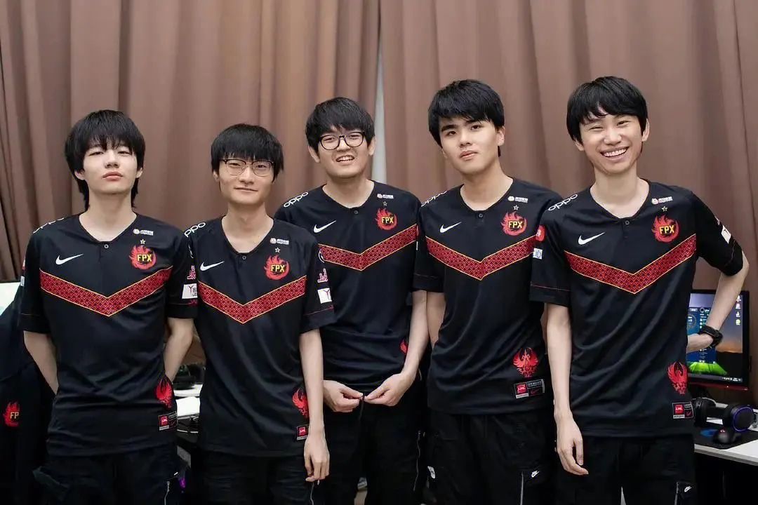 【每日一撸】连败太多JKL打比赛心脏痛；刘青松10大未投票给小天