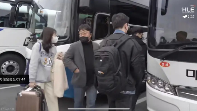 冠军AD的深情！Viper回韩国是为了女友；Gala和JKL女友同游日本