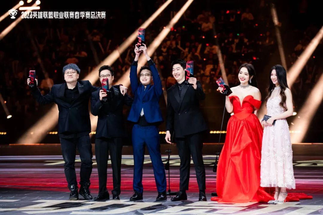 对话米勒、wAwa、管泽元：十年坚守终成电竞热血青春