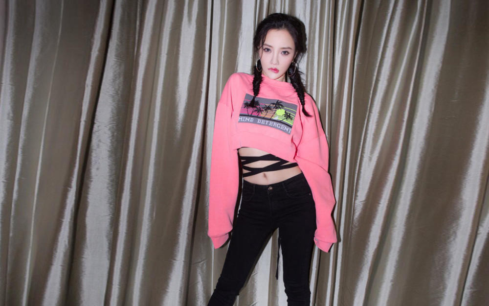 李小璐身材李小璐身材照片 随意云