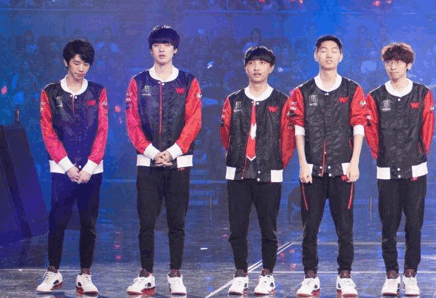 纵观夏季赛的难兄难弟WE和SKT：SKT已成功上岸！WE却小组垫底