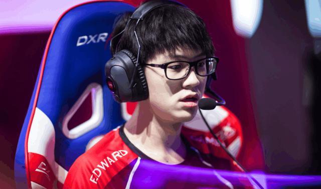 解说致幻太偏袒EDG？EDG怎么打都说不亏 网友：心疼RW 打了个2比0