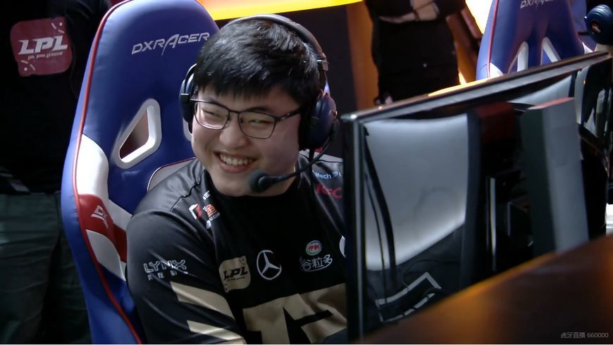 Uzi半决赛VN四杀！观众沸腾，确认过眼神，是Uzi的VN！