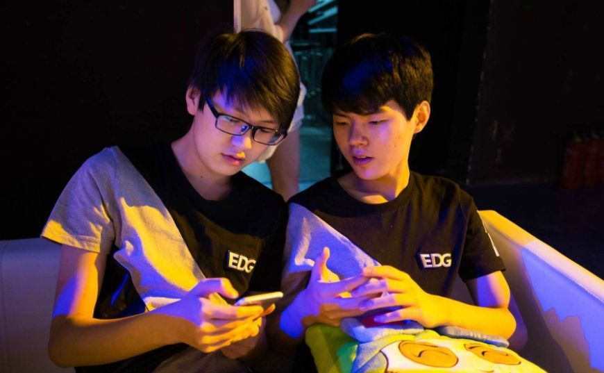 妹扣又想念了羊驼了？采访表示最想跟KT交手 iBoy却直摇头