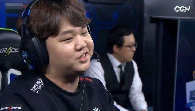 LCK幻神KZ将在S8之后解散？可汗与小花生矛盾爆发直接离场