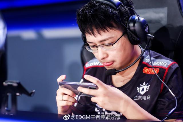 EDGM存在最大的问题就是BP，队员血carry也没用