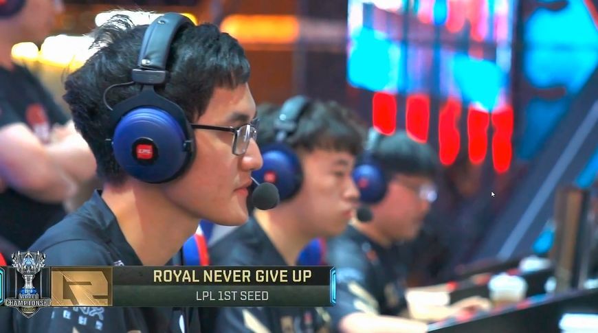 LOL：S8抽签结果出炉 EDG教练阿布露出苦笑遭长毛调侃