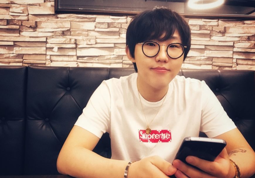 Imp站在S4夺冠位置祝愿LPL夺冠！网友：下赛季别待在WE