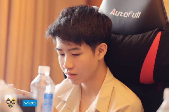 王者荣耀：永远站在阴影中的男人，KPL存在感最低的snow！