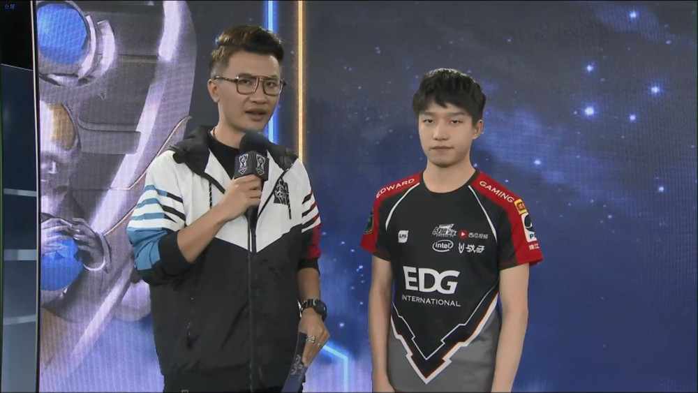 S8首战告捷后Clearlove采访：最近胖了，训练很刻苦！