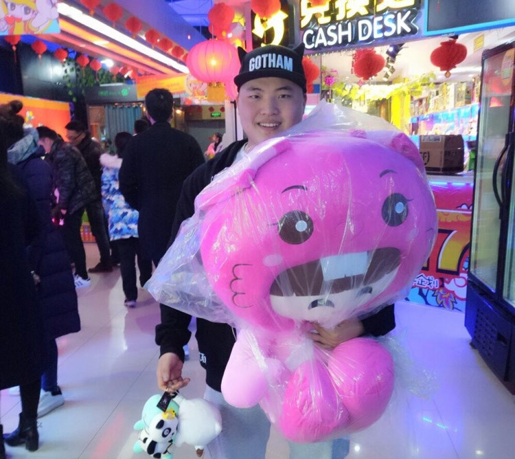 S8：Dopa表示Faker最强，Uzi夺冠将超越Faker