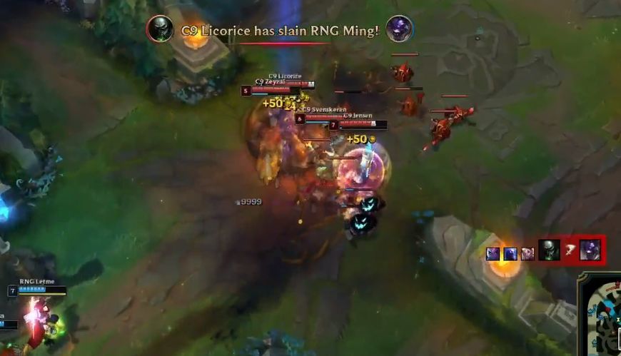 RNG4保1战术再现！Uzi第一件装备早出6分钟 带队友躺赢