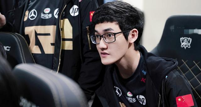 从德云色解说RNG的BP中，可推断教练明演队伍要RNG陪KT