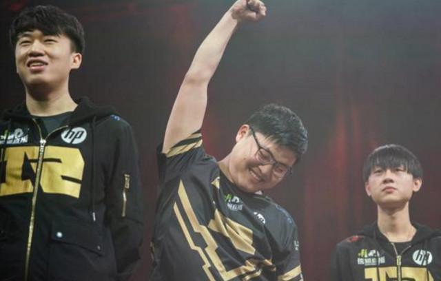 RNG的S9又没了，SKT宣布五人加盟，Khan机长赫然在列