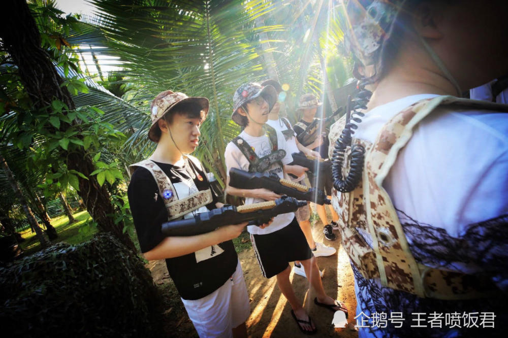 RNG官博疑回应转会传闻，S9一个不少！RNG：全队海南团建