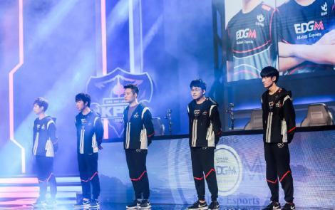 分析EDGM各个选手的英雄池，BA黑凤梨面对他们毫无畏惧感