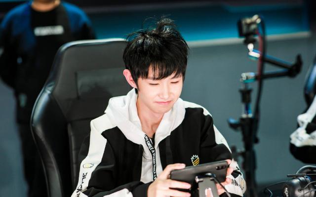 KPL战队最新训练赛消息，BA对战RW，EDGM对战HEC