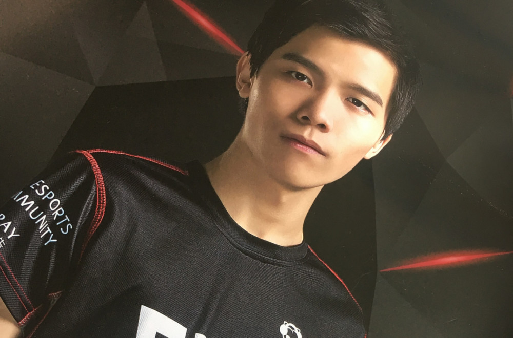 LPL003号选手姿态退役，职业选手编号的前十名你都知道谁？