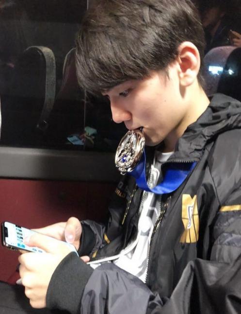 拥有阿水是IG全体队员以及粉丝的幸运，也是其它队伍的不幸