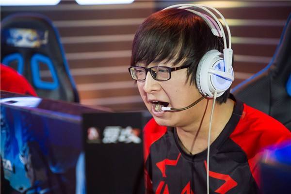 CFPL，首秀AG输给了SV！狙神70kg被偷惨了！