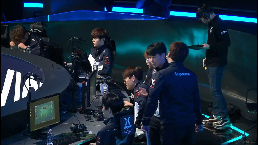 峰回路转，菜鸡互啄？KT和KZ扭打，Deft一己之力拯救队伍