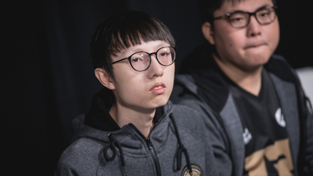 Mlxg谈退役原因：身体受不了，高强度训练后会痛半个小时之久