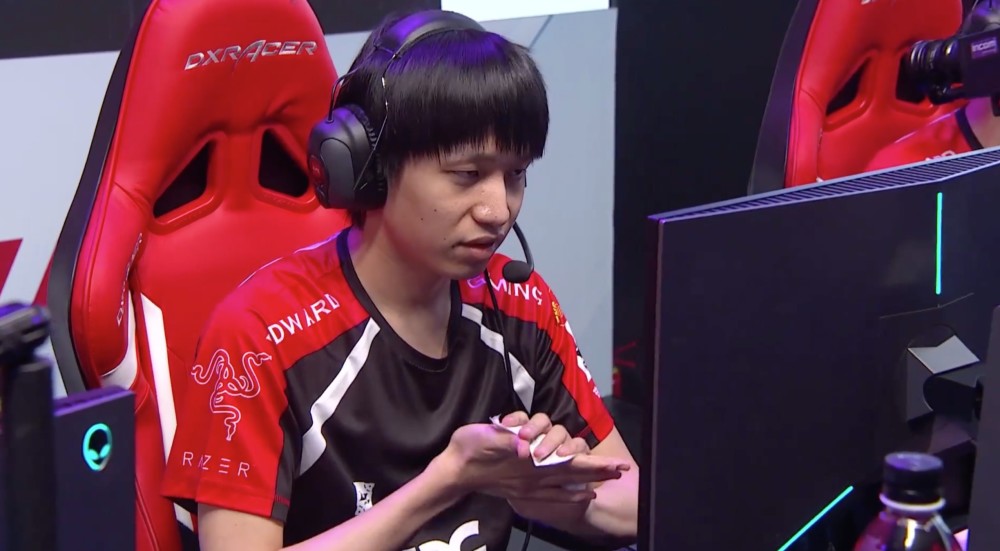 厂长出手果然不凡，Clearlove对EDG究竟意味着什么？