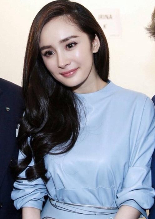 Ai女星杨幂换脸 千图网