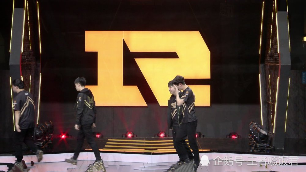 RNG官博被爆，粉丝刷屏心疼卡萨，网友：AJ把自家打野打哭了