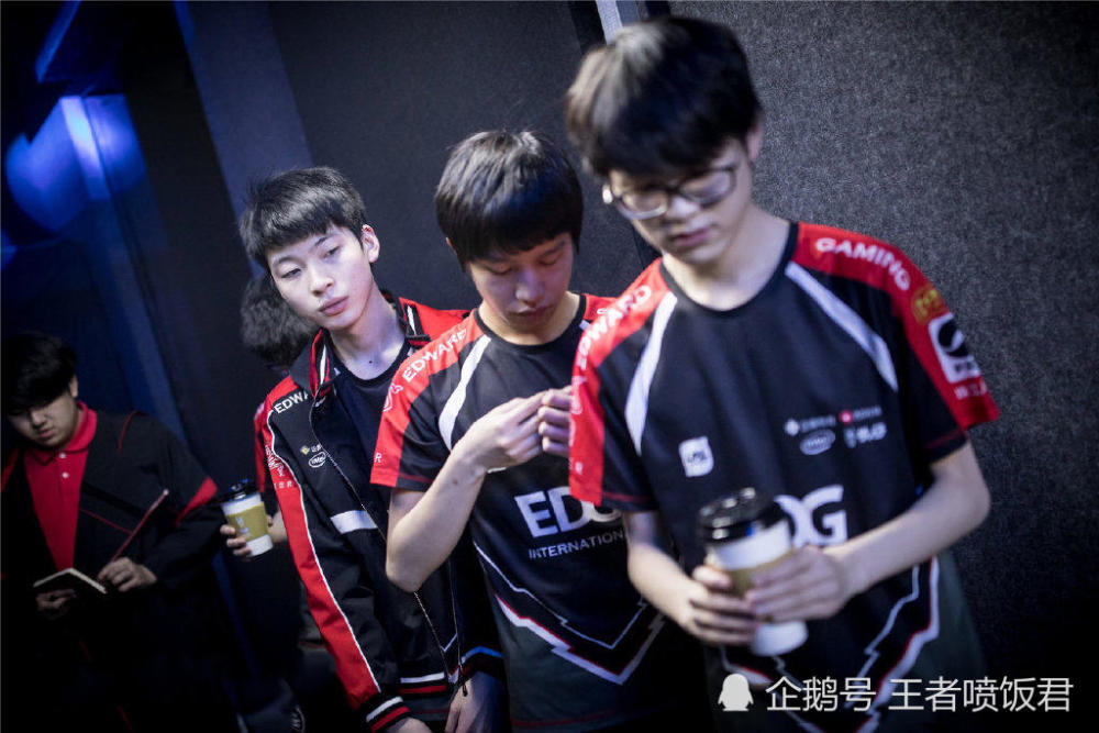 LPL季后赛名额基本确定，RNG稳了，EDG等将竞争剩余名额